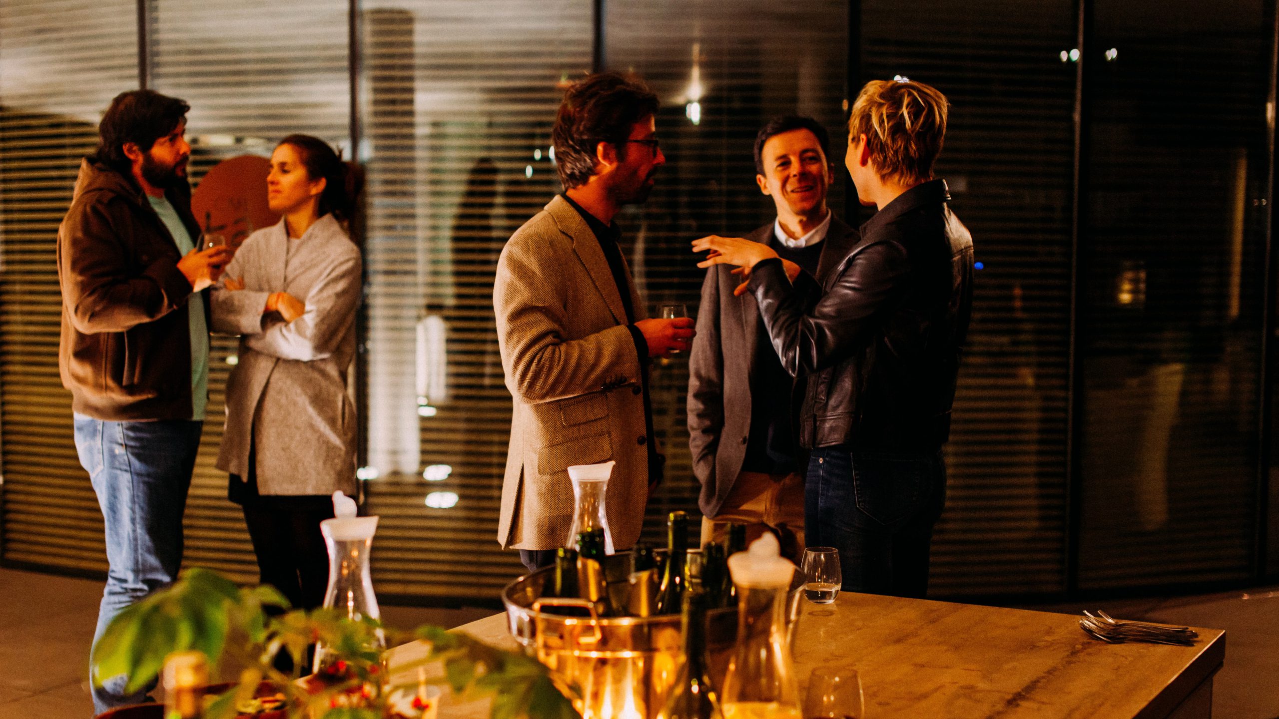 How to Have a Conversation with Someone You Just Met - Meetup Blog