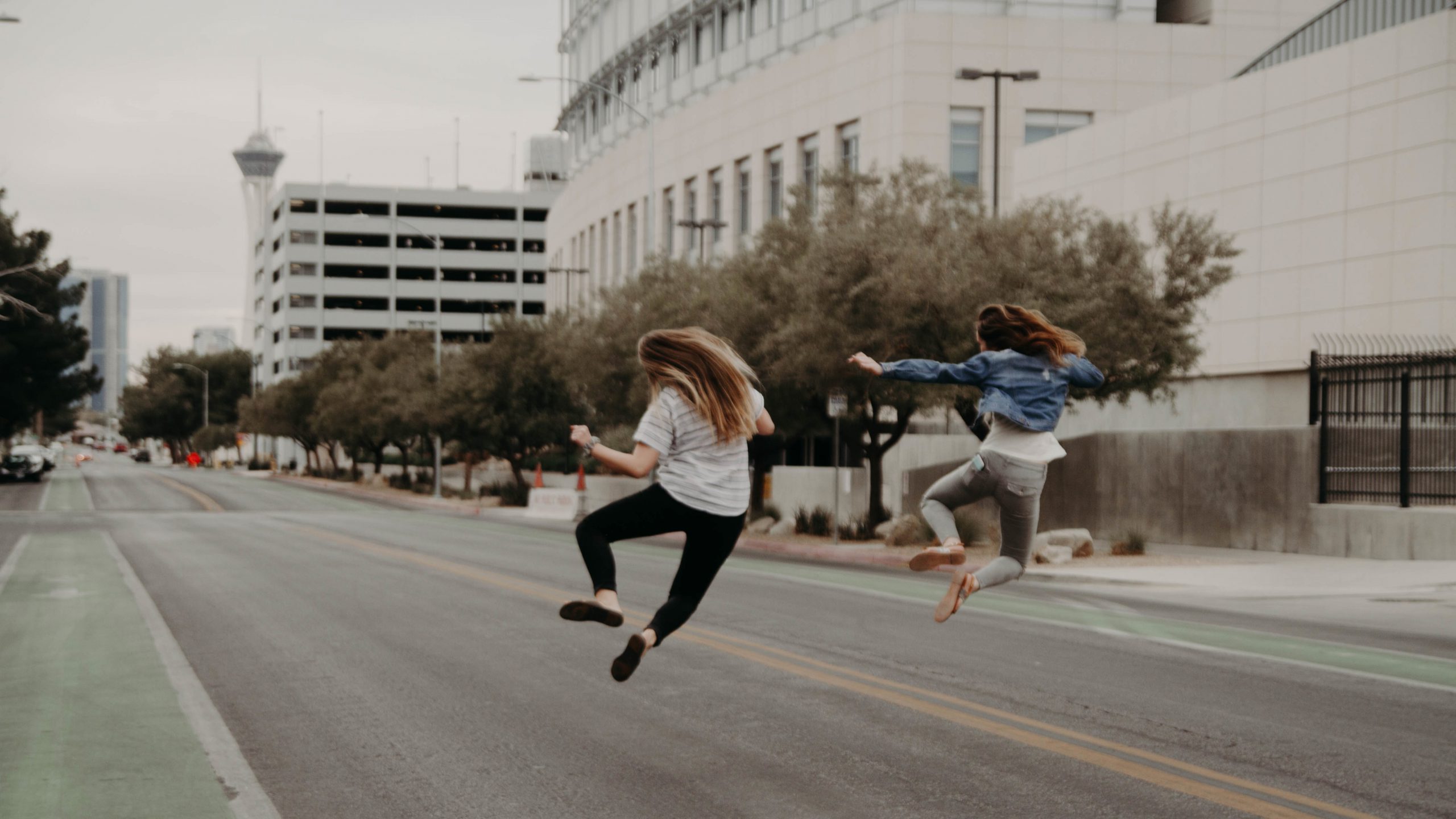 Live Your Best Single Life by Embracing Singleness - Meetup Blog