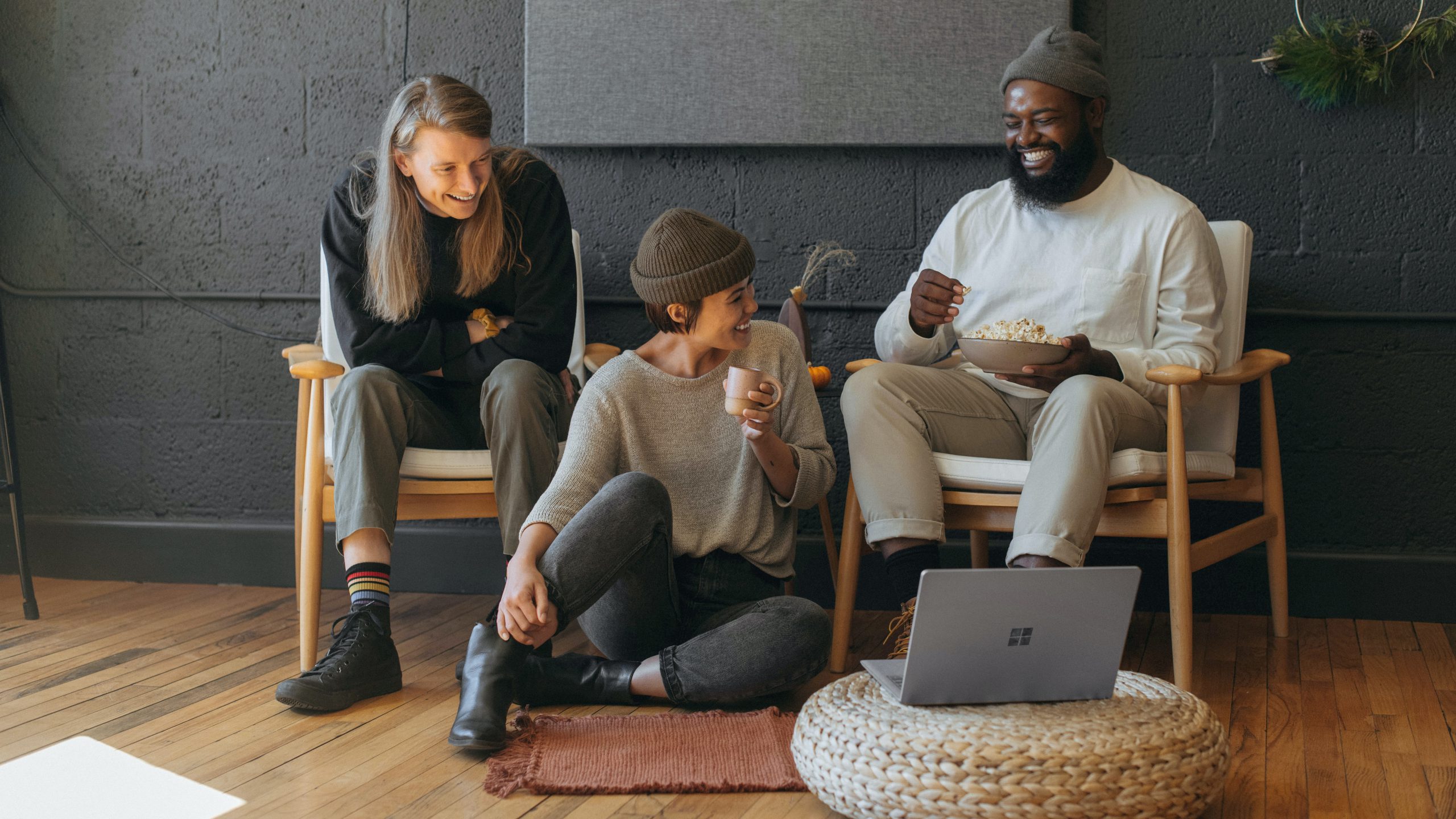 Making Friends as an Adult: The Ultimate Guide - Meetup Blog